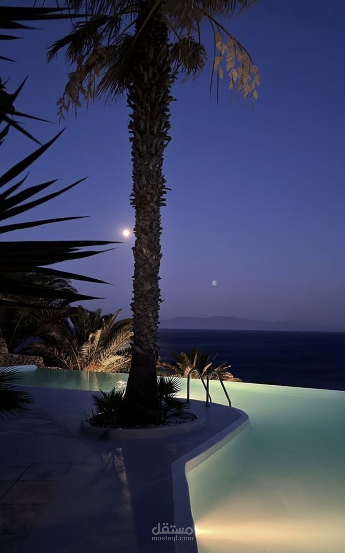 real state agent at teletarget | مستقل